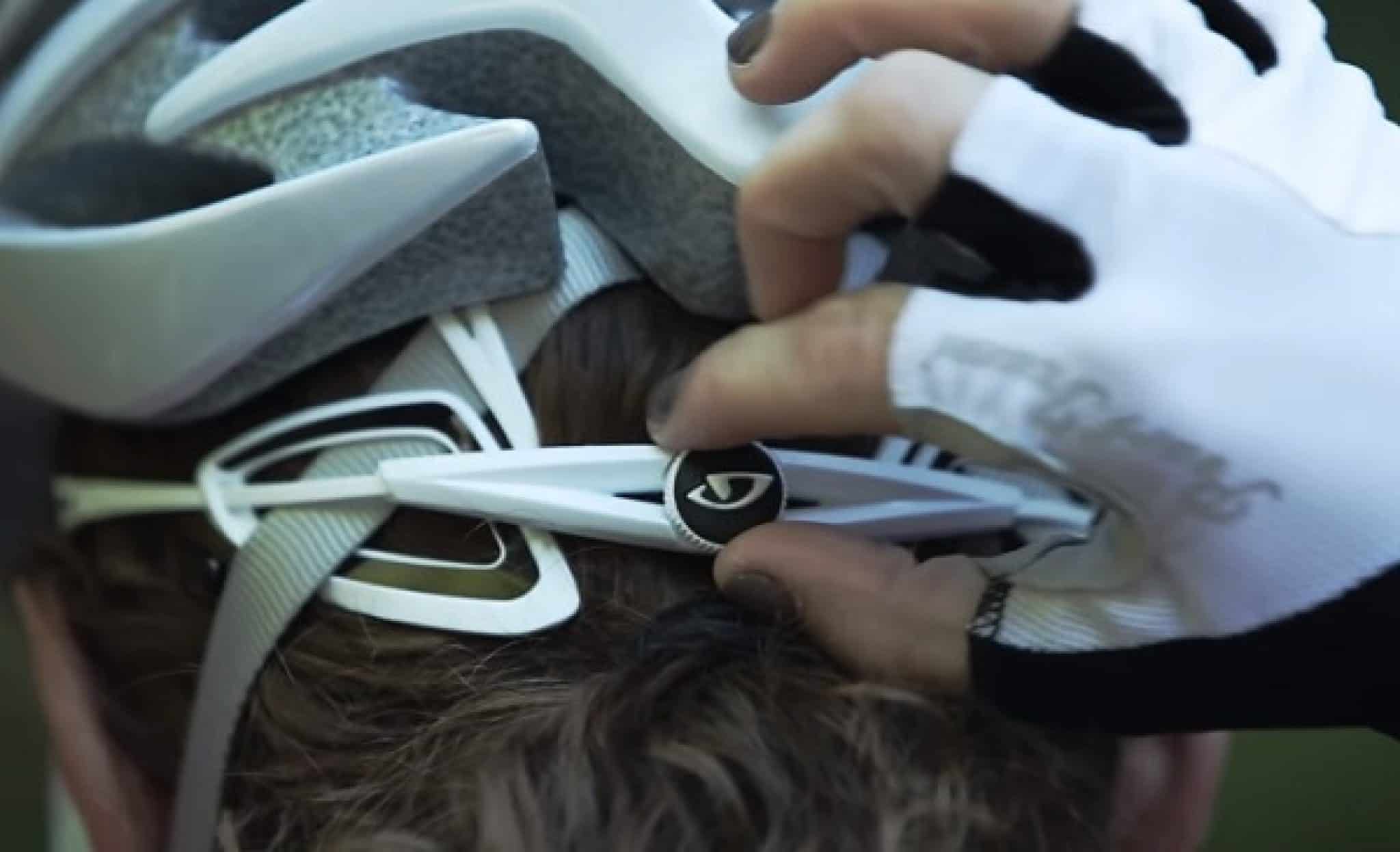 When to Replace a Bike Helmet (4 Ways to Know) - ApexBikes