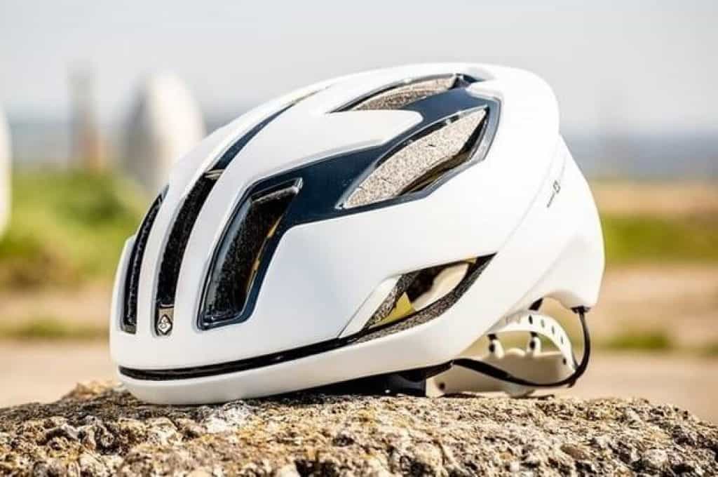 What are Bike Helmets Made Of? (Structure & Safety System)